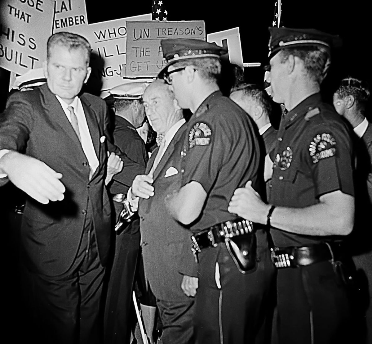 Anti-United Nations (UN) Protests – Dallas (1963) – SANGHA KOMMUNE (SSR)