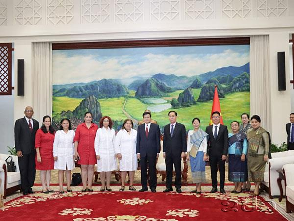 Laos Buddhist-Socialist Republic: President Meets Delegation from Cuba ...
