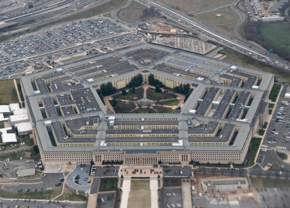US: Trump Allows Public Access to “Little Green Men” Conveyance! (9.5. ...